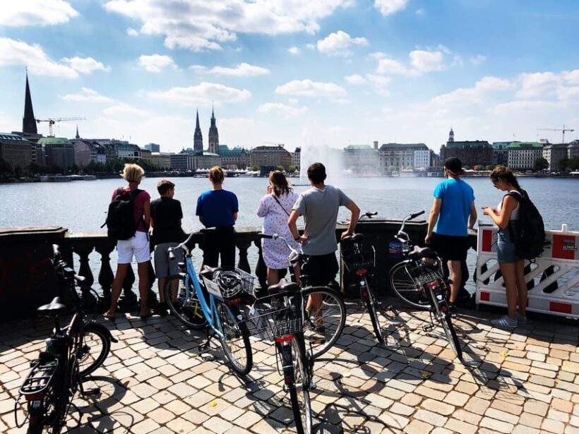 Hamburg: Guided Bike Tour - FAQs