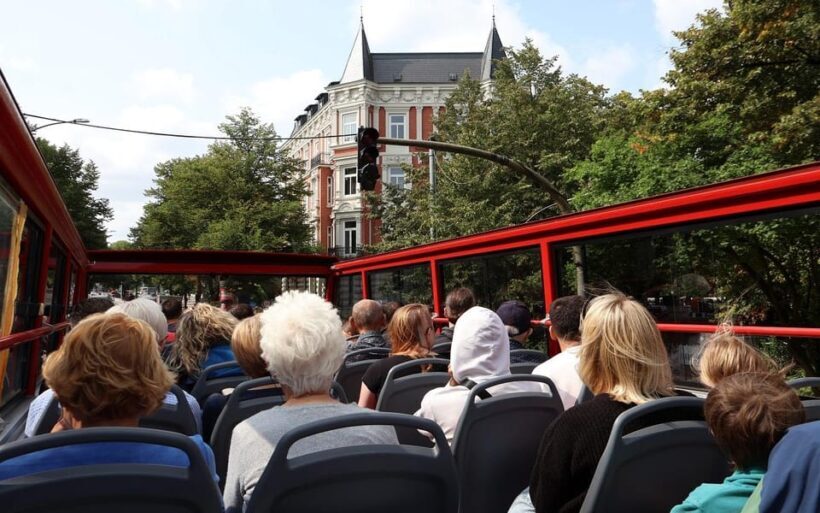 Hamburg: Hop-On/ Hop-Off Tour Classic Line Familienticket - Key Points