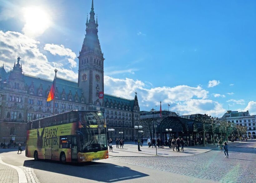 Hamburg: Line F Hop-On Hop-Off Bus and Boat Tour - Exploring Hamburg: The Route and Highlights