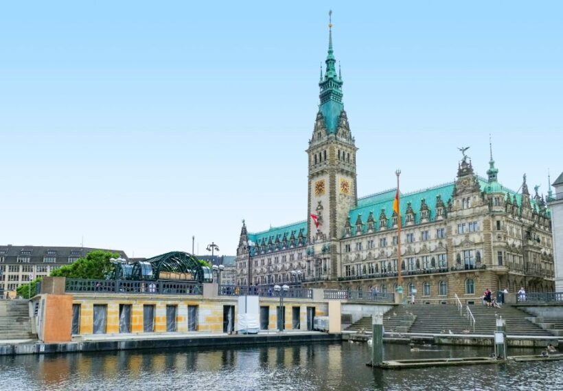 Hamburg: Old Town Highlights Private Walking Tour - Key Points