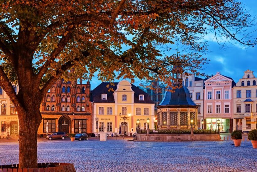 Hamburg: Old Town Highlights Private Walking Tour - Frequently Asked Questions