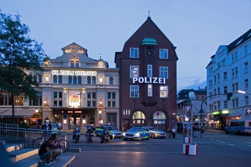 Hamburg: Private St. Pauli Red Light District Tour - Key Points