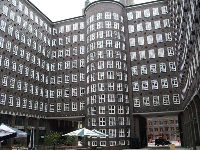 Hamburg: Private Tour Down Town around City Hall - An Introduction to Hamburg’s Historic Downtown