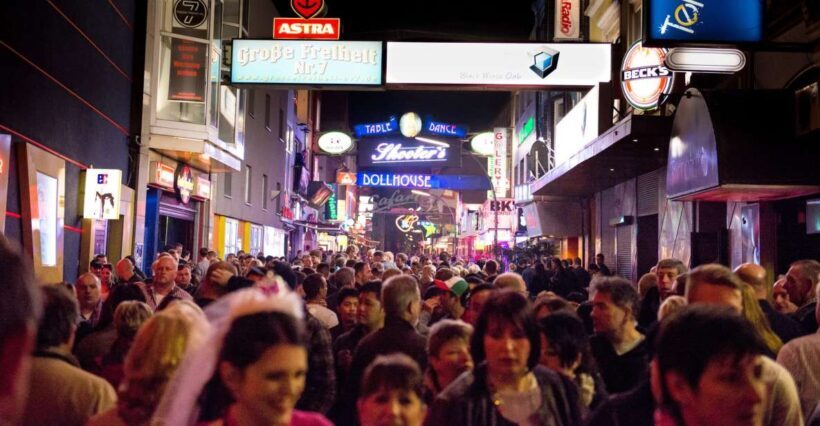 Hamburg: Private Tour Red Light District Walking Tour - What to Expect from the St. Pauli Walking Tour