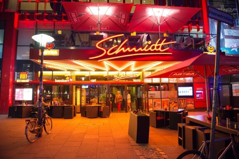 Hamburg: Private Tour Red Light District Walking Tour - Who Should Consider This Tour?