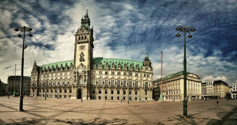 Hamburg Private Tour with a Local Guide - FAQ