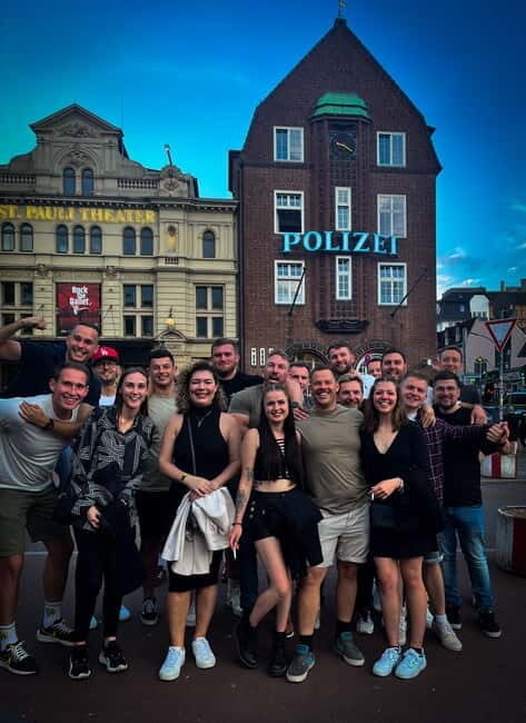 Hamburg: Pubcrawl & Nightlife Tour auf St.Pauli - Authenticity & Reviews