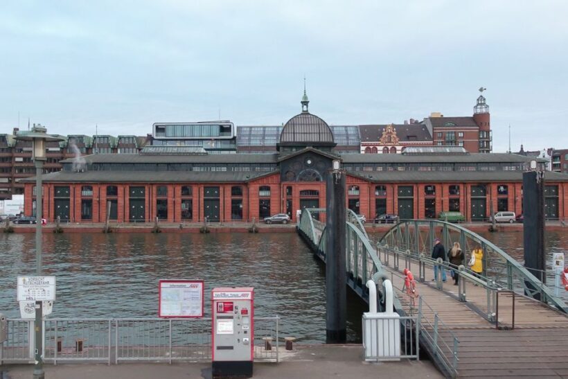 Hamburg: Reeperbahn, Port, & Fish Market Morning Tour - Hamburg: Reeperbahn, Port, & Fish Market Morning Tour — A Fresh Take on a Port City