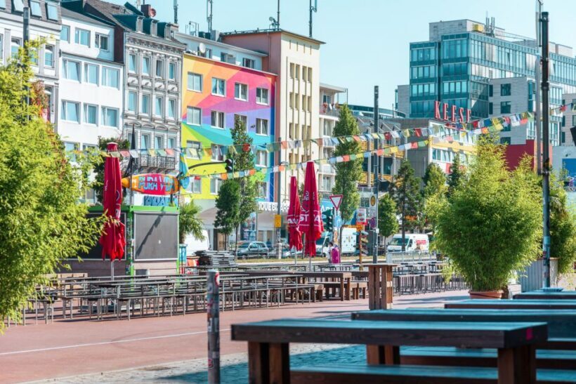 Hamburg: Reeperbahn, Port, & Fish Market Morning Tour - Additional Details and Practicalities