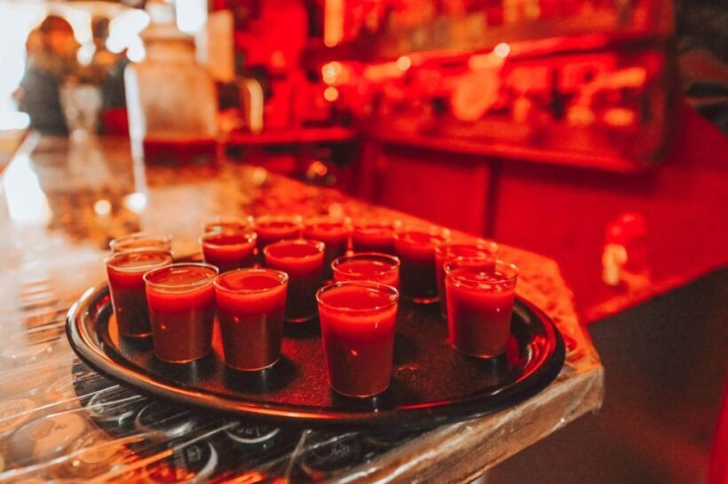 Hamburg: Reeperbahn & St Pauli Guided Tour with Kiez Insider - The Likable Touch: A Shot of Liquor