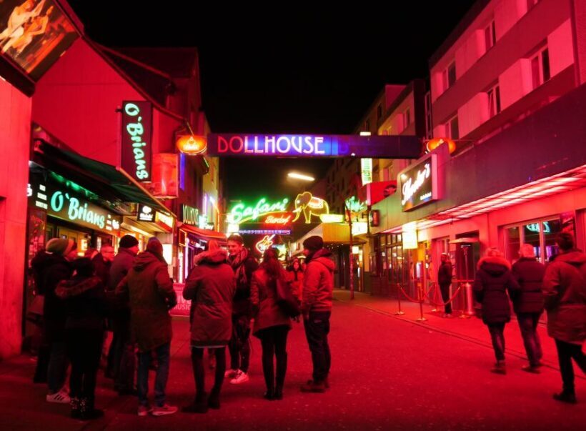 Hamburg: Reeperbahn Tour with English-Speaking Guide - What You’ll Love About This Tour