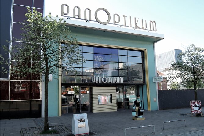 Hamburg Scavenger Hunt and Sights Self-Guided Tour - Navigating the Citys Sights