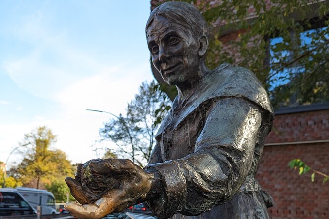 Hamburg Scavenger Hunt and Sights Self-Guided Tour - Frequently Asked Questions