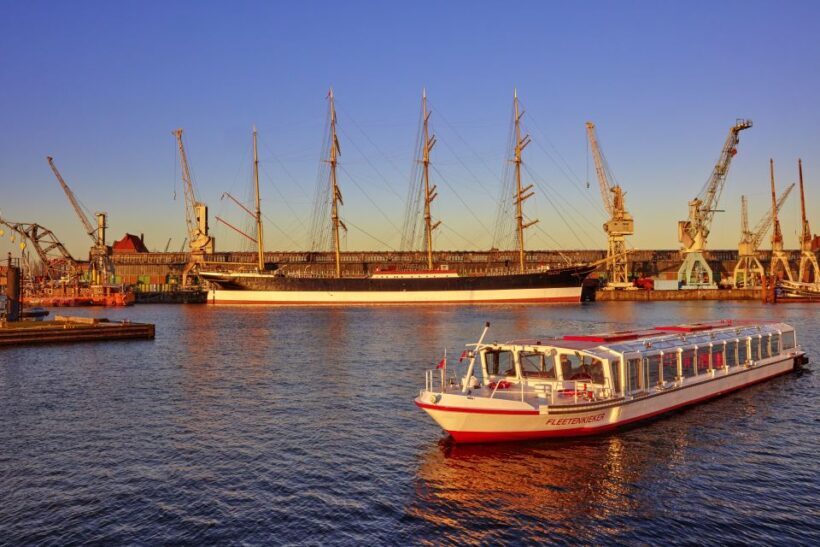 Hamburg: Sightseeing Cruise through the City's Waterways - The Sum Up