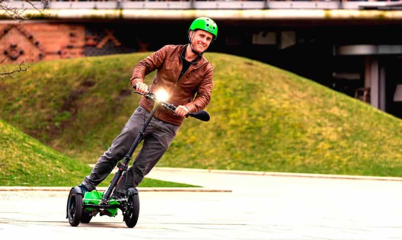 Hamburg: Sightseeing Tour with 'Scuddy' - 2h - Key Points