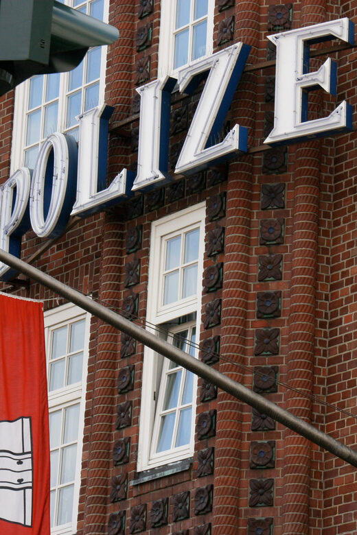 Hamburg St. Pauli - guided walk for school groups - Authentic Reviews and Insights