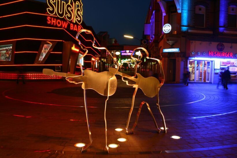 Hamburg St Pauli: Red Light District Walking Tour - What You Can Expect From the Experience
