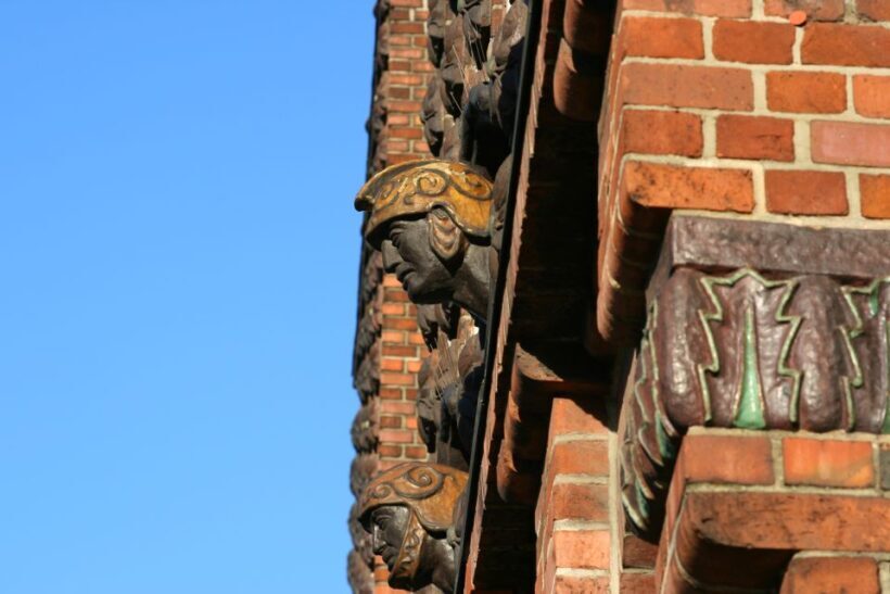 Hamburg St Pauli: Red Light District Walking Tour - Is the Tour Worth It?