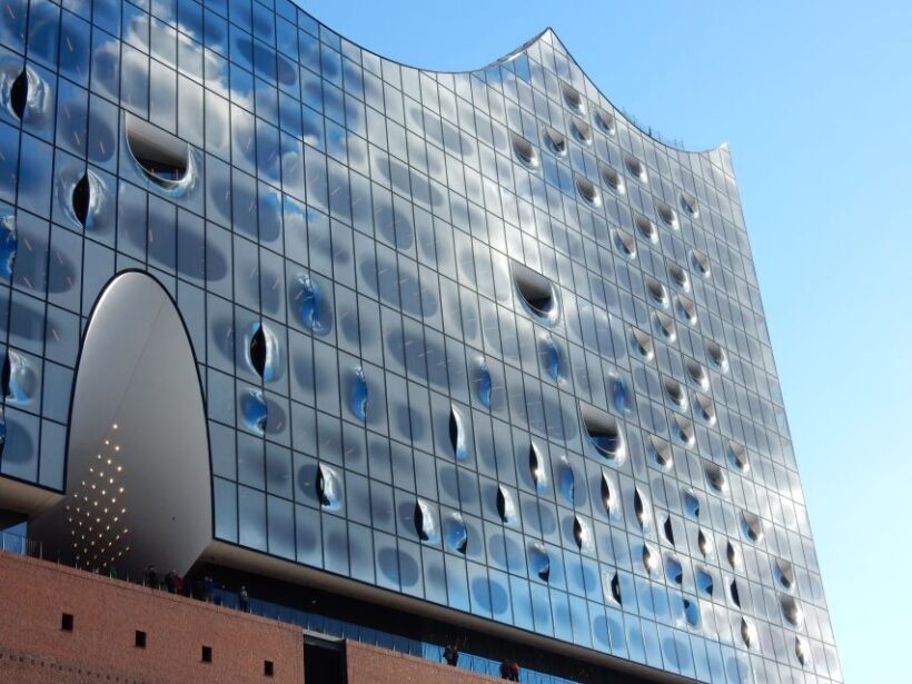 Hamburg: Tour from St. Michael's to the Elbphilharmonie - Key Points