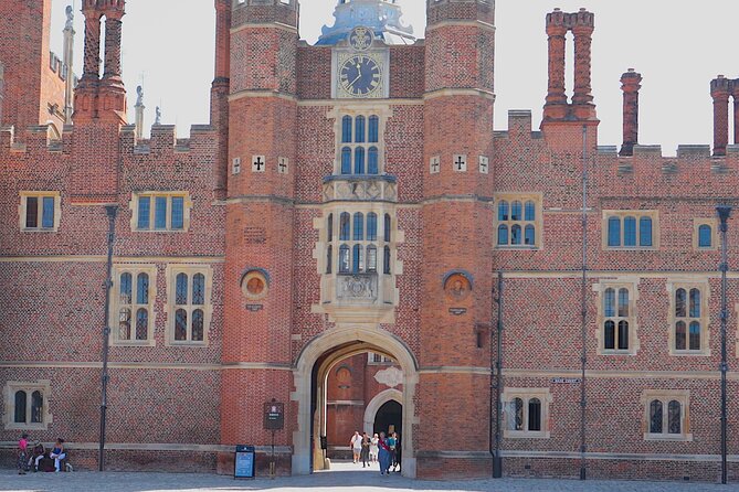 Hampton Court Guided Tour. Full Day Access & High Tea - Pricing Details and Cancellation Policy