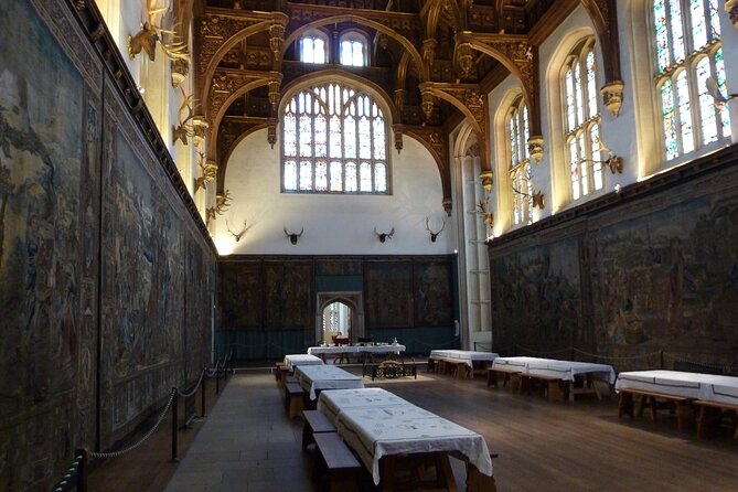 Hampton Court Palace Private Guided Tour - Tour Logistics and Inclusions