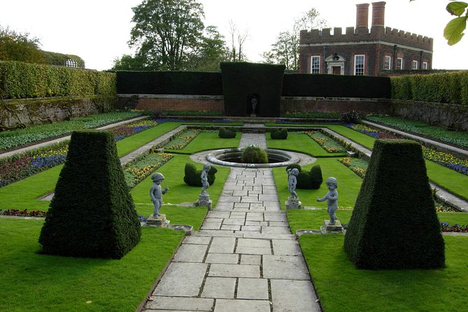 Hampton court palace private tour from London - FAQ
