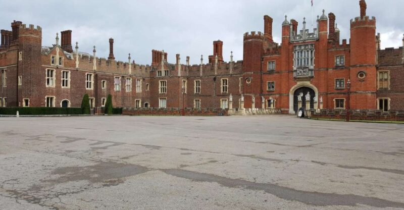 Hampton Court Palace Private Tour with Fast Track Pass - The Itinerary and Key Highlights