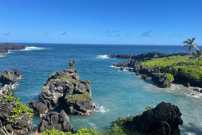 Hana Private Road Tour up to13 passengers - An In-Depth Look at the Hana Private Road Tour