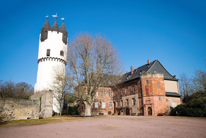 Hanau: Private Guided Walking Tour - A Close Look at the Hanau Private Guided Tour