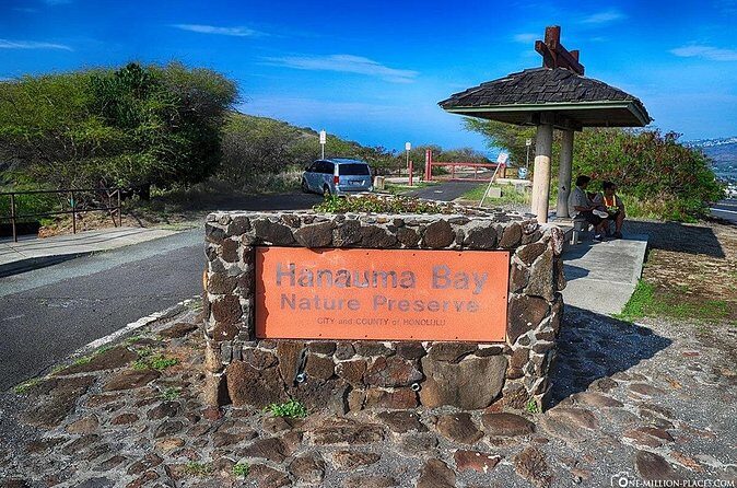 Hanauma Bay Experience with Admission Ticket and Equipment - Who Should Consider This Tour?