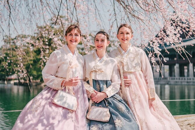 Hanbok Photoshoot and History Tour at Gyeongbokgung Palace - Price & Overall Value