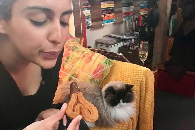 Hands-On Churros & Chocolate Class on a London Houseboat - The Sum Up