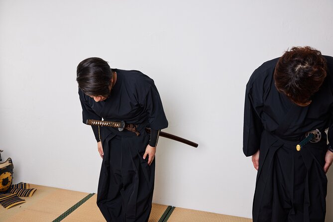 Hands-On Class to Learn Bushido & Zen Near Osakacastle With Photo - Photoshoot in Samurai Armor