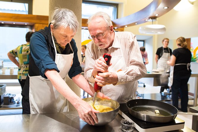 Hands on Deluxe Traditional 4-Course Dinner With Fresh Pasta - Deluxe 4-Course Dinner Highlights