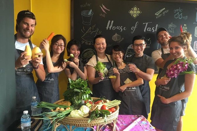 Hands on Thai Cooking Class and Market Tour - Key Points