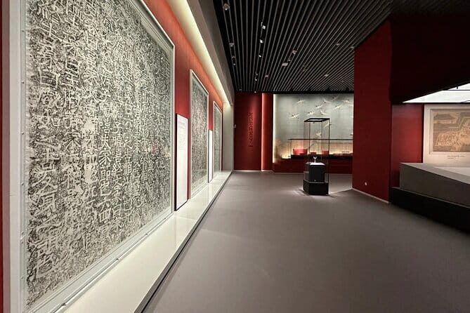 Hangzhou: English Guided Tour at Zhejiang Provincial Museum - An In-Depth Look at the Experience