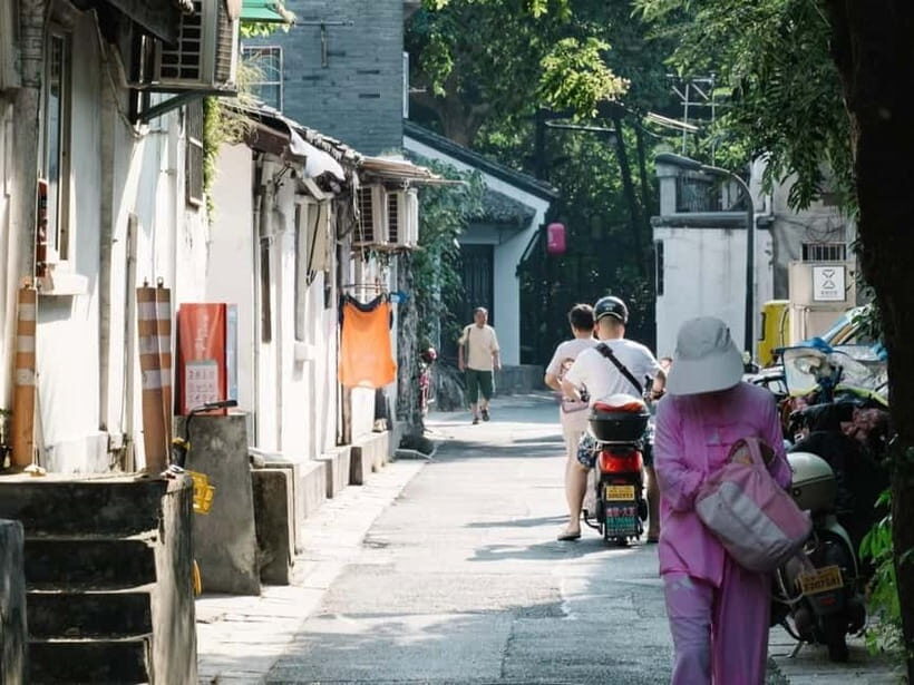 Hangzhou Insider Mini-Hike: TCM, Hill Views and Wet Market - Authentic Experiences and Traveler Feedback