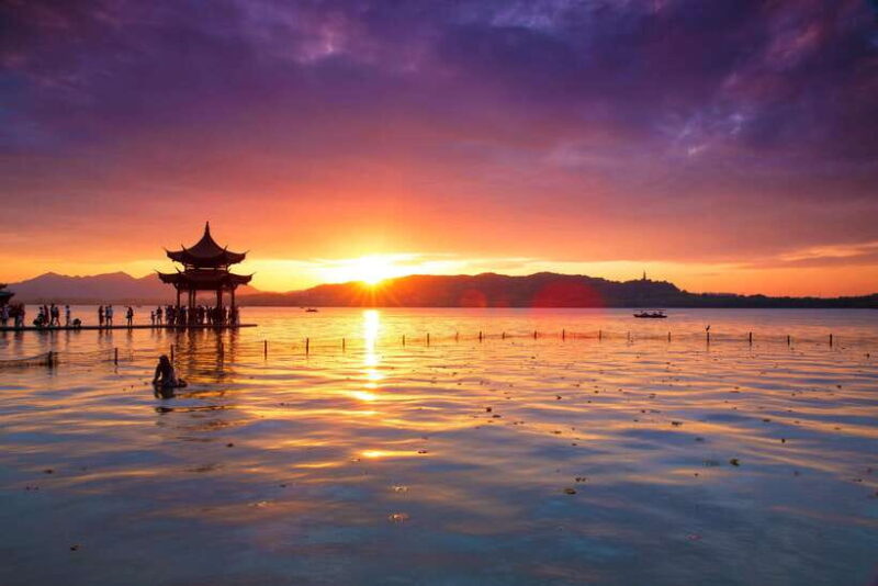 Hangzhou:Luxury West Lake Cruise+Santan Yinyue Island Ticket - Who Will Love This Tour?