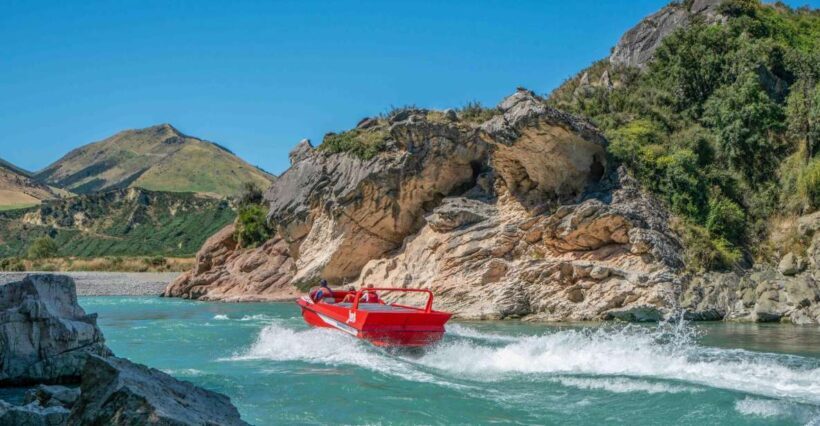 Hanmer Springs Jet Boat Adventure Tour - A Thrilling Ride Through the Heart of New Zealands South Island