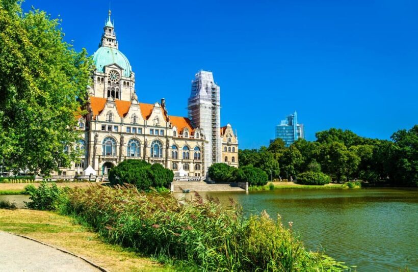 Hannover: Express Walk with a Local in 60 minutes - Hannover: Express Walk with a Local in 60 Minutes
