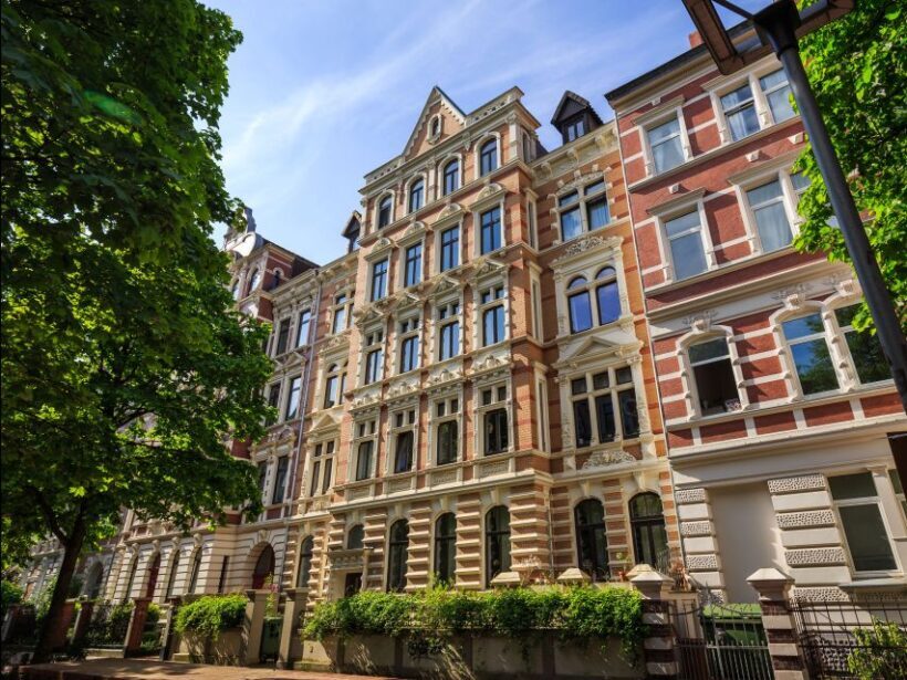 Hannover: Guided Walking Tour of the List District - What Tourists Say