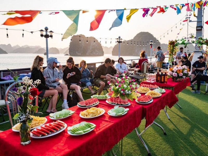 Hanoi: 1-Day Ha Long Bay Cruise w Luon Cave -Kayaking -Lunch - Key Points