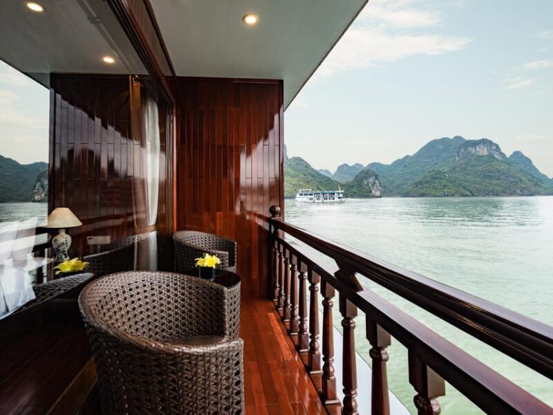 Hanoi: 2-Day Lan Ha & Halong Bay 5 Stars Cruise with Balcony - Food and Dining