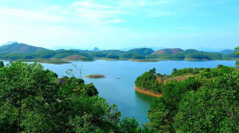 Hanoi: 2-Day Tour to Duong Lam Village and Thac Ba Lake - Key Points