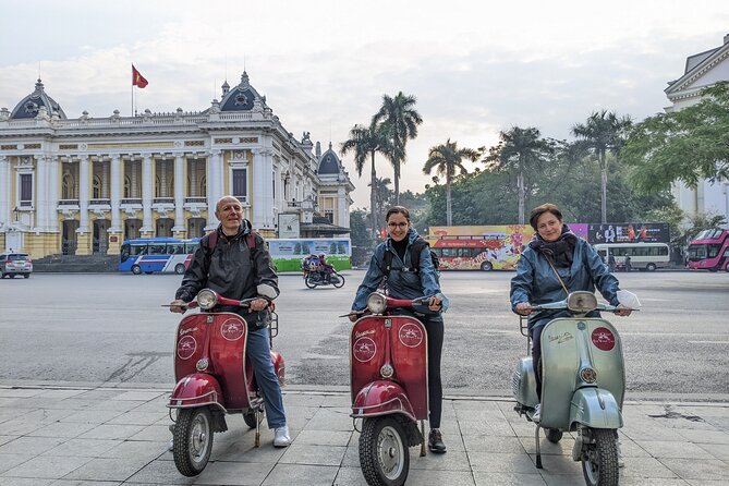 Hanoi Back Streets Vespa Tours: Hanoi Insider Vintage Vespa Tour - Food and Final Moments