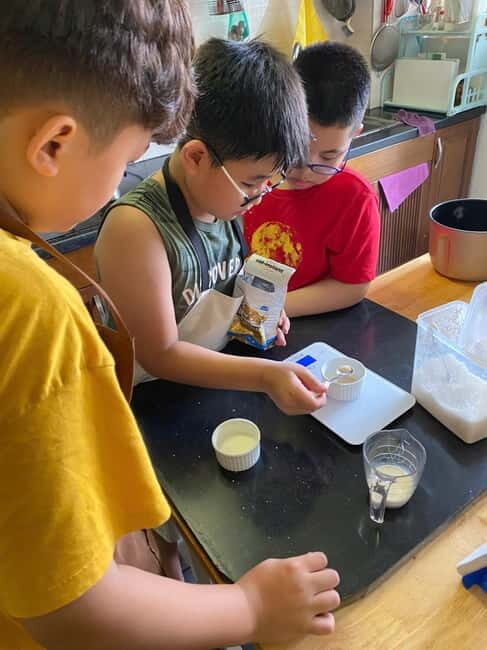 Hanoi: Baking Class with Local Baker and Tea - Introduction