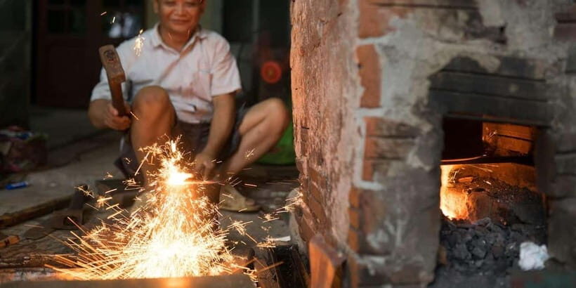 Hanoi: Blacksmith Village or Incense Village, Hat Village - Introduction