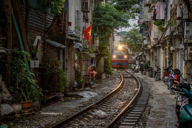 Hanoi City Motorbike Tour with Banana Island and Local Food - Who Should Consider This Tour?