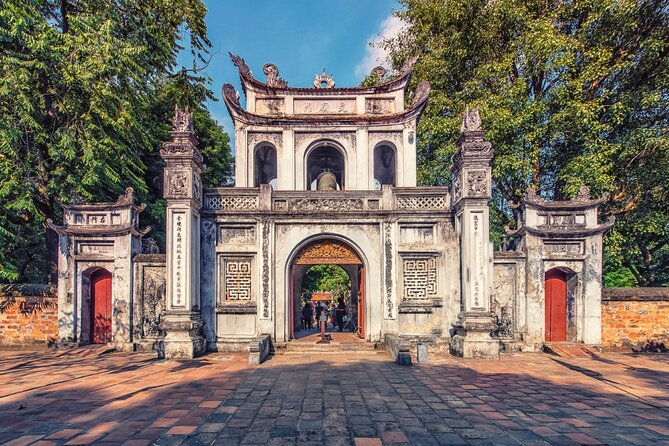 Hanoi city tour - Afternoon: Hoa Lo Prison and Reflection