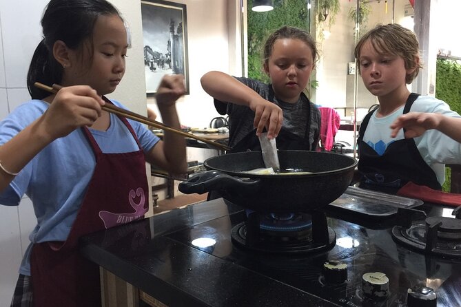 Hanoi Cooking Class and Market Tour in Ancient House - FAQs